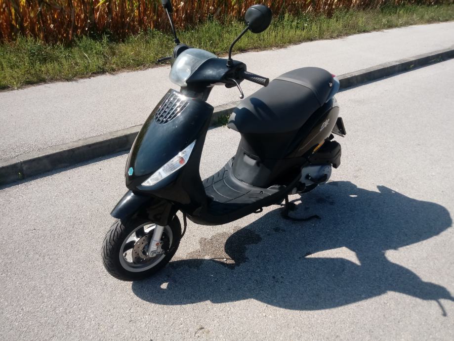 Piaggio ZIP 4T 50 cm3, 2007 god.