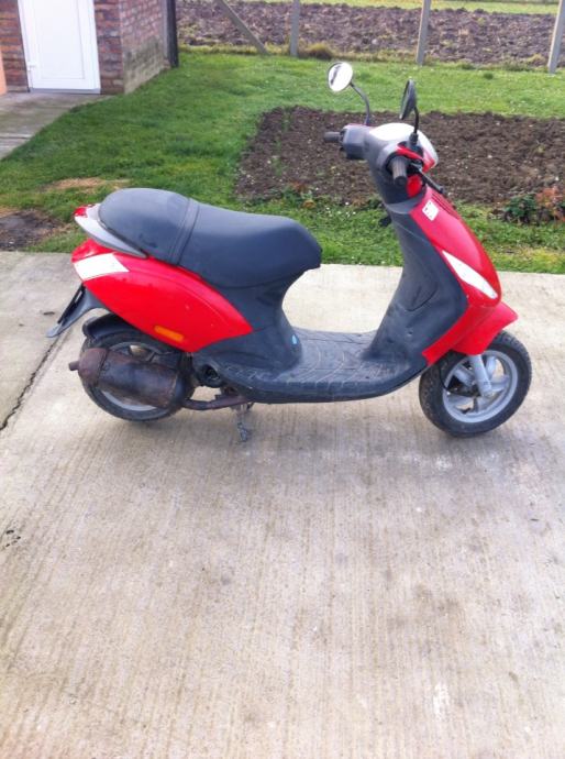 PIAGGIO ZIP 50, 2004 god.