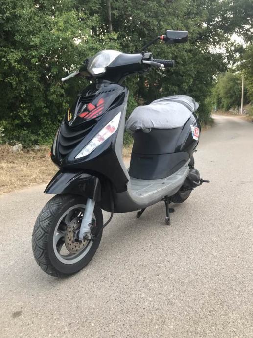 Piaggio Zip 70 cm3, 2001 god.