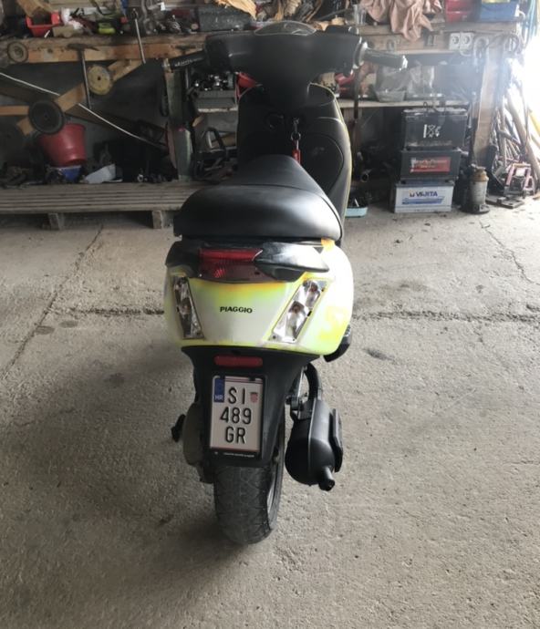 Piaggio ZIP SP 50 cm3, 2002 god.
