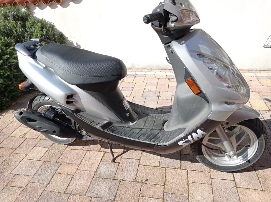 Sym Euro jet 50 X 49 cm3, 2004 god.