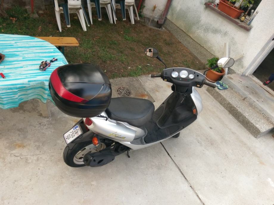 Sym Jet Basix 50 cm3, 2007 god.