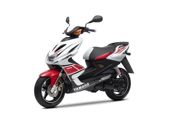 Yamaha AEROX 50 WGP 49 cm3, 2012 god.