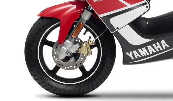 Yamaha AEROX 50 WGP 49 cm3, 2012 god.
