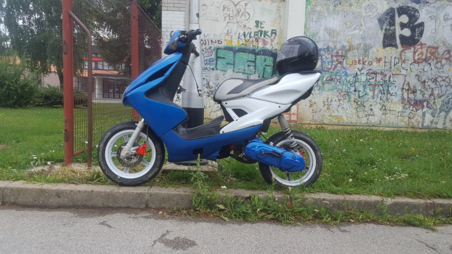 Yamaha Aerox 80 cm3, 2007 god.