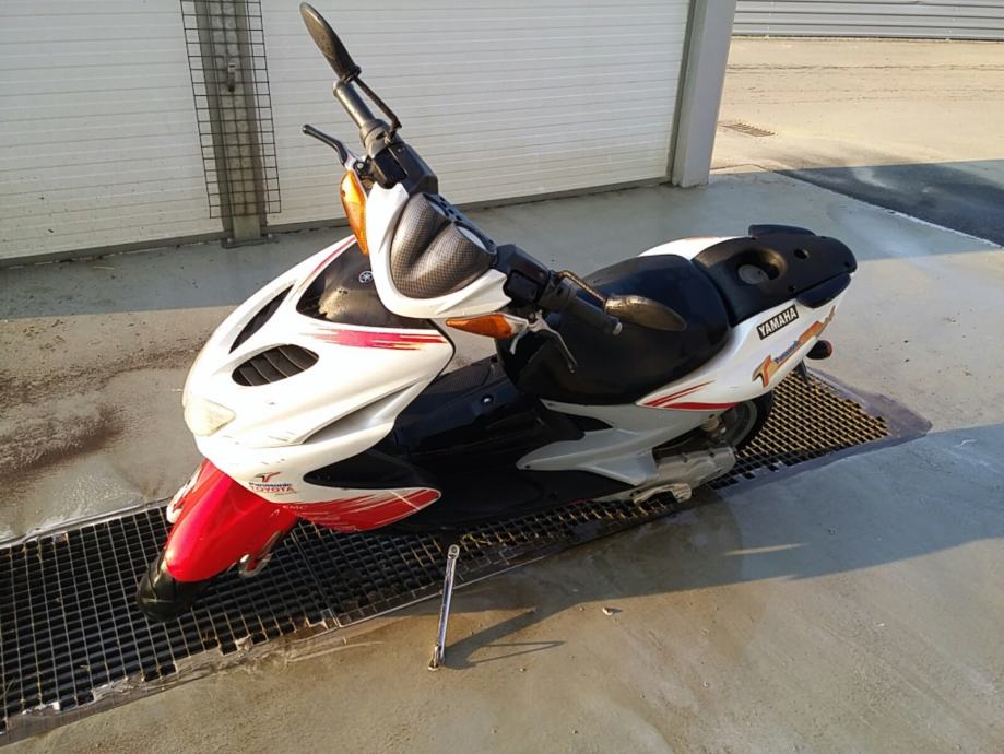 Yamaha aerox 49 cm3, 2003 god.