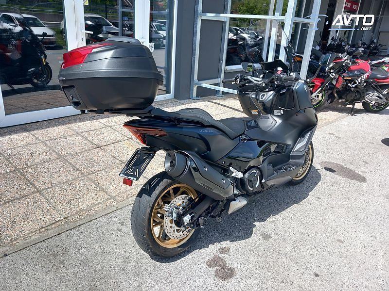 Yamaha T-MAX 560 TECH MAX, 2024 god.