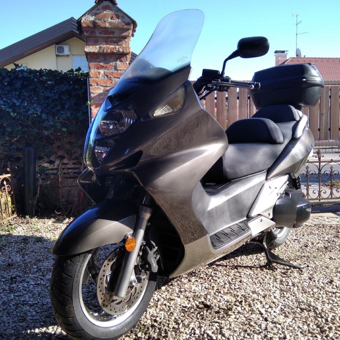 Silver wing 600, 2005 god.
