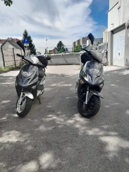 Dva ADLY Noble 125 cm3, 2009 god.