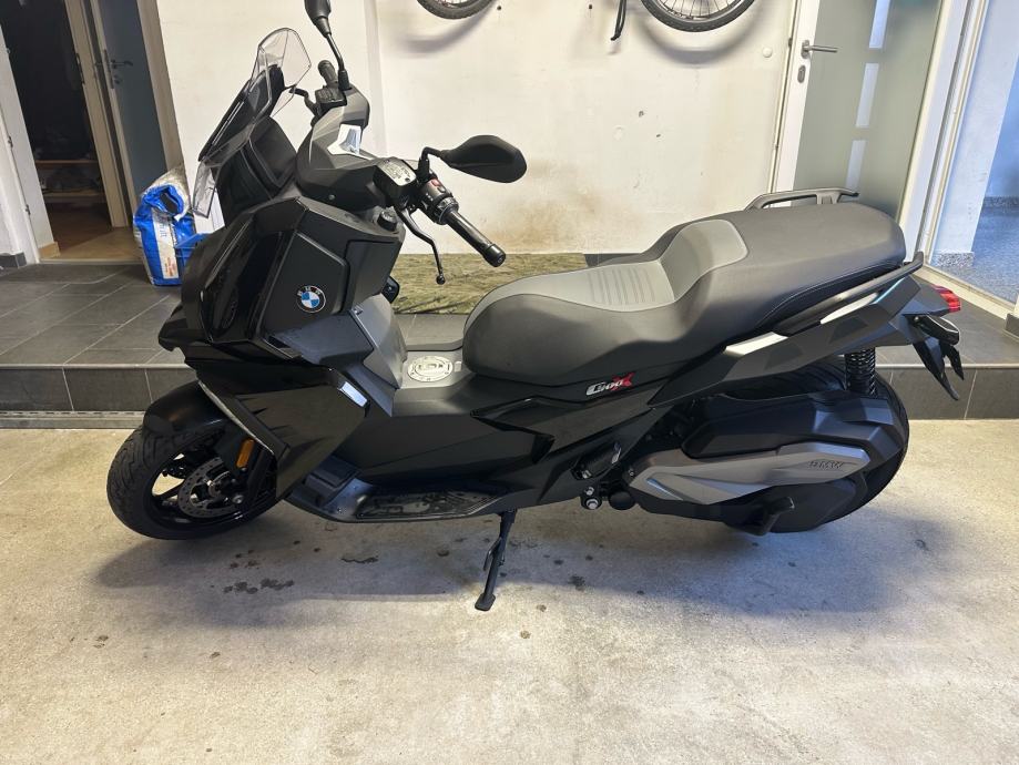 BMW c400x, 2020 god.