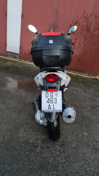 Generic 125 cm3, 2008 god.