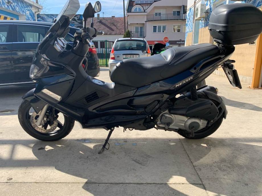 Gilera Nexus 300 300 cm3, 2008 god.
