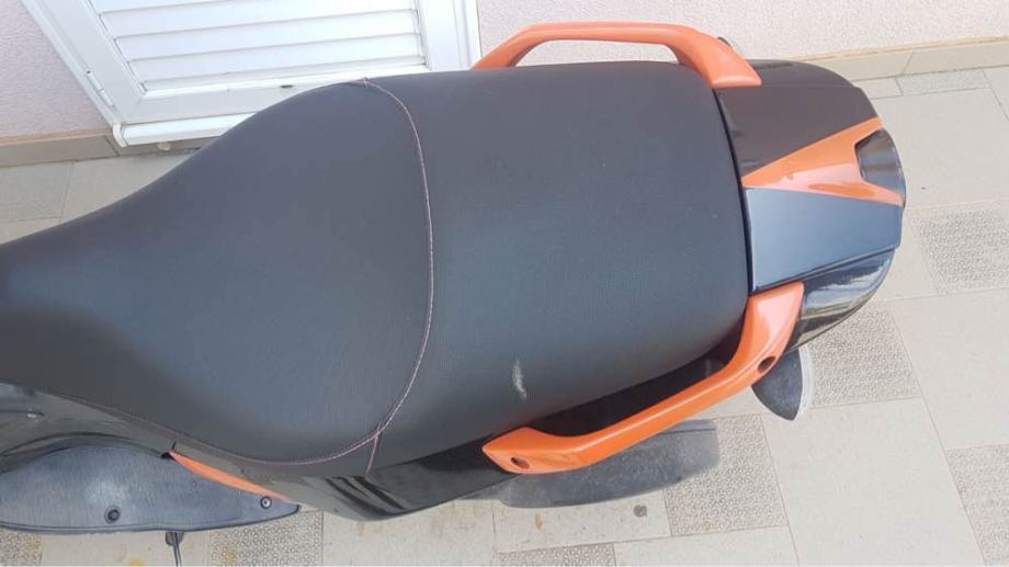 Gilera Runner 125 (300), 2008 god.