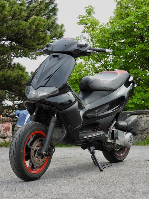 Gilera Runner 125/300, 2003 god.