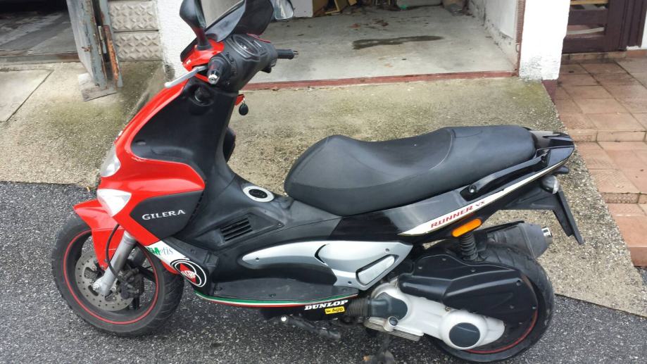 Gilera runner 125, 2006 god.