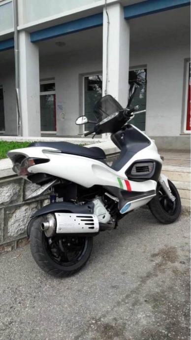 Gilera Runner 180 172 cm3, 2000 god.