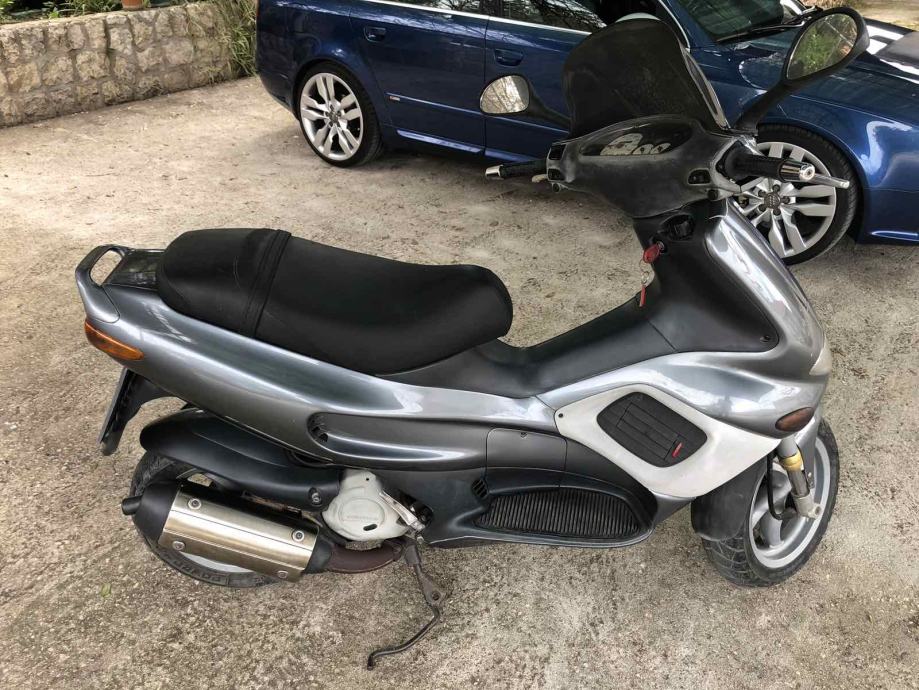 Gilera Runner 180 fxr 180 cm3, 1998 god.