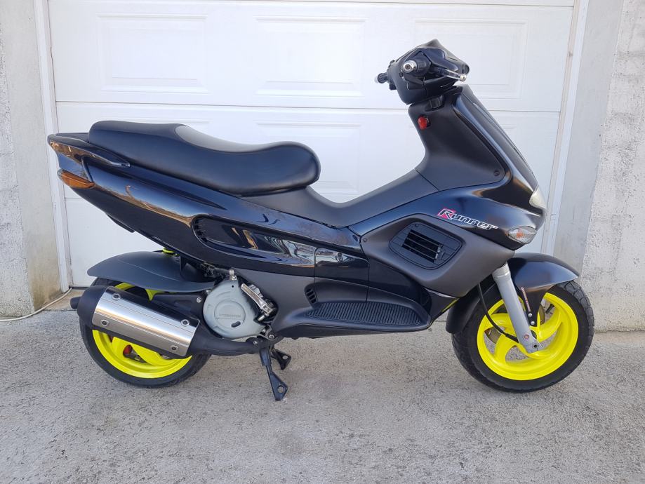Gilera Runner 180 sp 176 cm3, 2003 god.