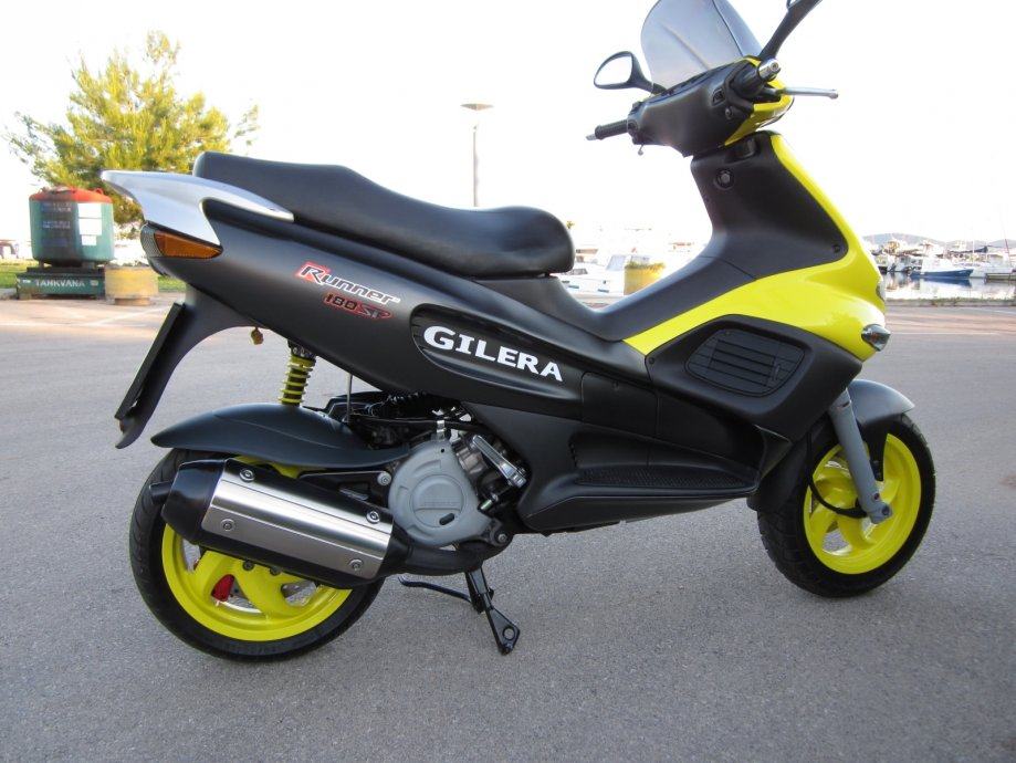 Gilera Runner 180 SP 176 cm3, 2003 god.