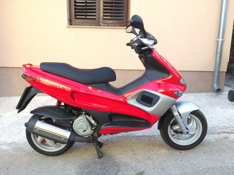 Gilera Runner 180 sp, 2002 god.