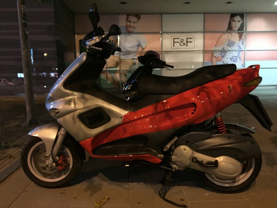 Gilera Runner 180 sp, 2002 god.