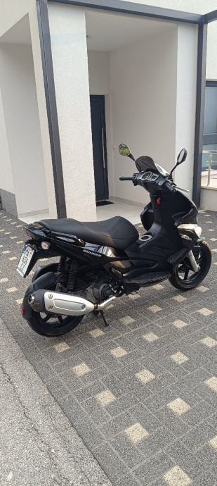 Gilera Runner 200 st 200 cm3, 2008 god.