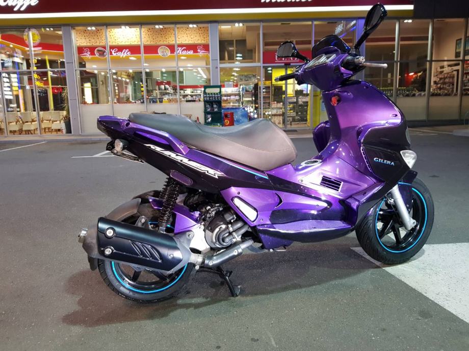 Gilera runner 200 st 200 cm3, 2011 god.