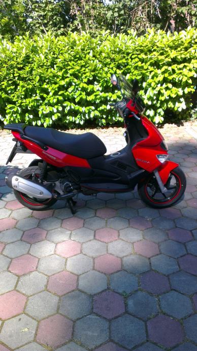 Gilera Runner 200 ST nije fiksno!, 2012 god.
