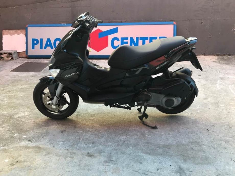 Gilera runner 200 ST TOP STANJE, 2009 god.