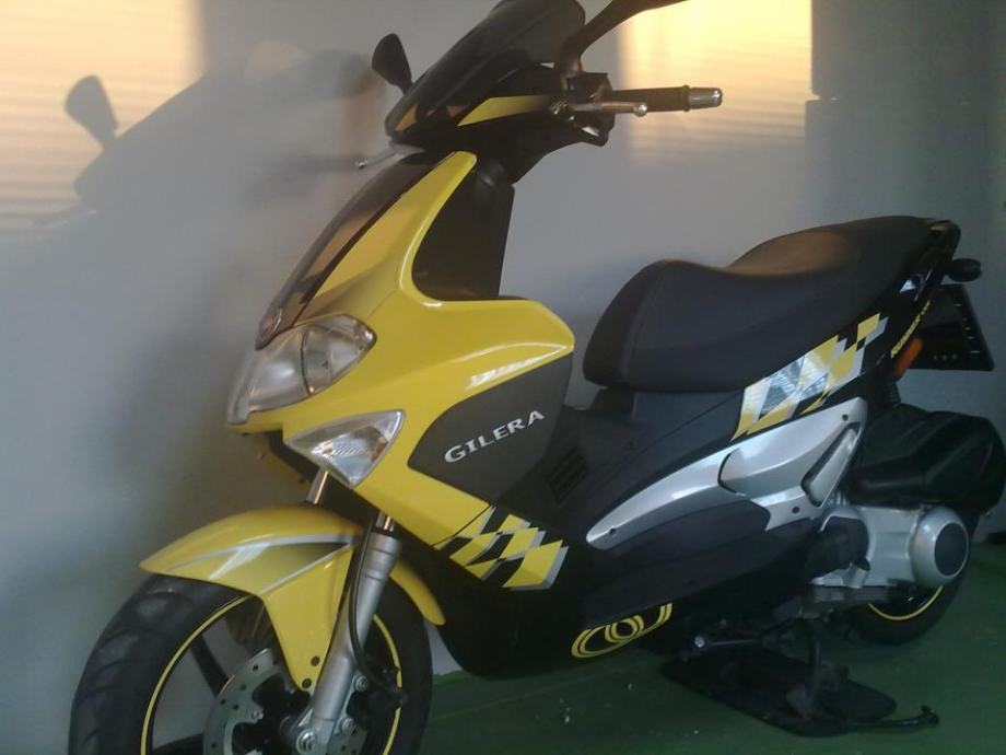Gilera Runner 200 VXR, 15500kn, 2007 god.