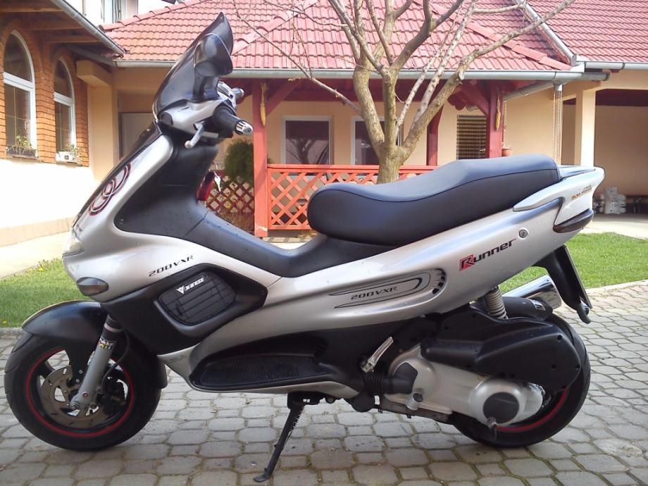 Gilera Runner 200 VXR, 2004 god.