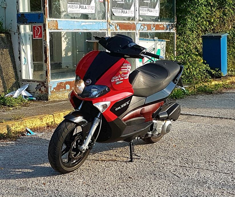 Gilera Runner ST 125 (250 cm3) HITNO, 2007 god.