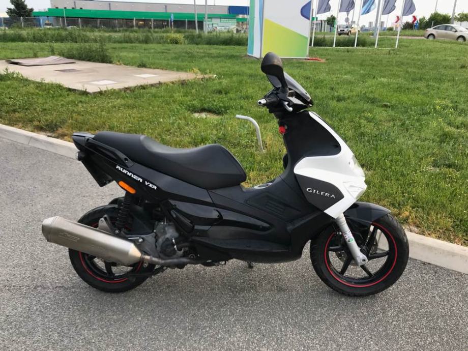 Gilera runner 250- Leo Vinci, reg. Godinu dana..extra stanje, 2006 god.