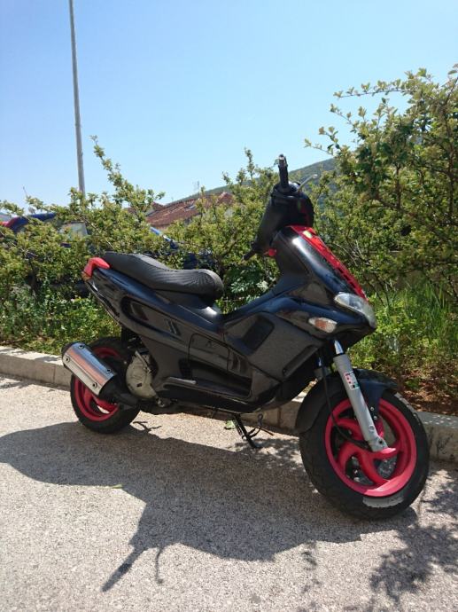 Gilera Runner Sp 180 cm3, 2002 god.