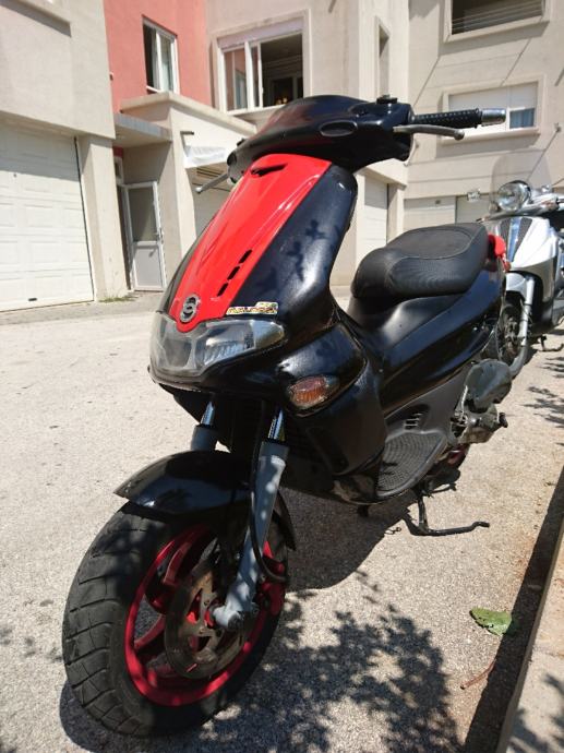 Gilera Runner Sp 180 cm3, 2002 god.