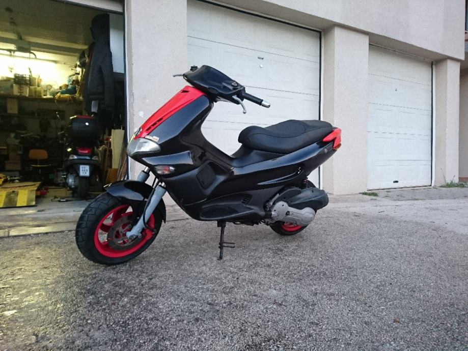 Gilera Runner Sp 180 cm3, 2002 god.