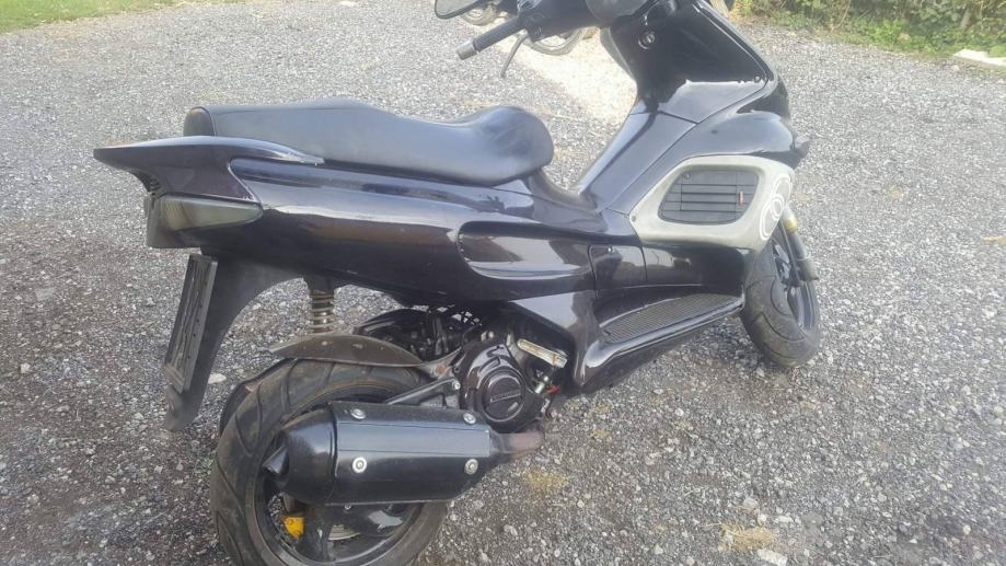 Gilera Runner sp 180, 2003 god.