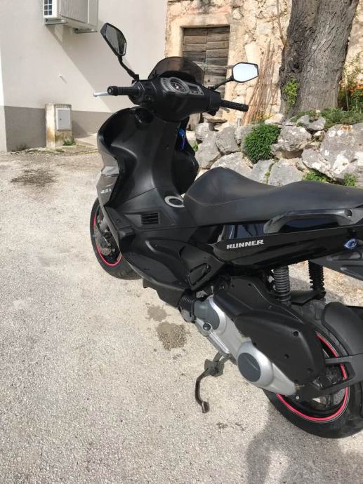 Gilera Runner st 125 124 cm3, 2008 god.