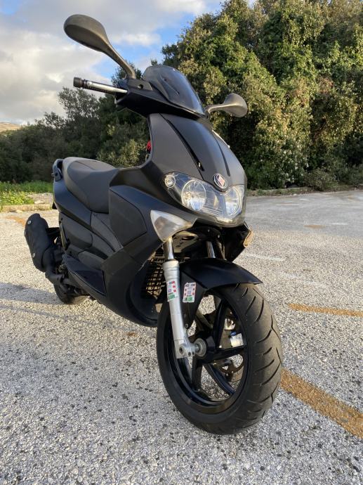 Gilera Runner ST 125 125 cm3, 2015 god.