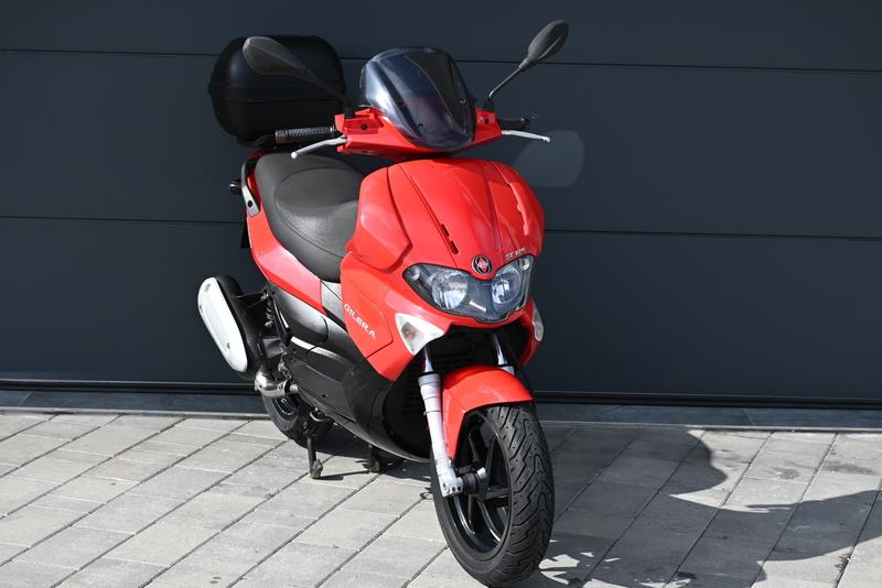 Gilera Runner ST 125 + KOVČEK 124 cm3, 2011 god.
