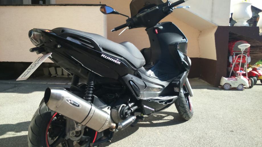 Gilera runner st 200 198 cm3, 2008 god.