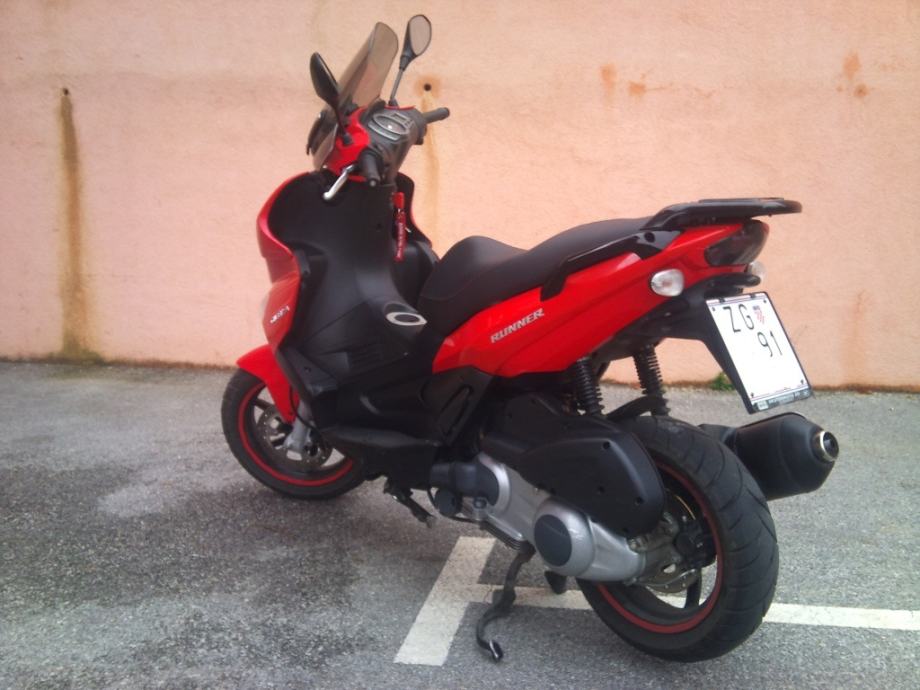 Gilera Runner st 200 cm3, 2009 god.