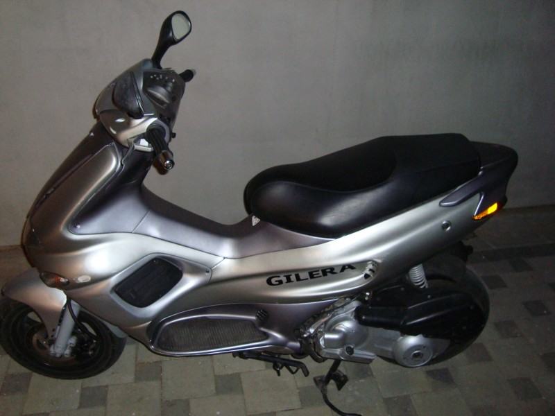 Gilera runner vx 125 cm3, 2004 god.