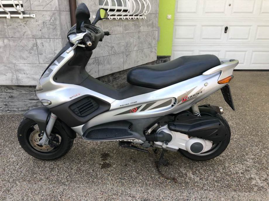 Gilera Runner vx 125, 2005 god.