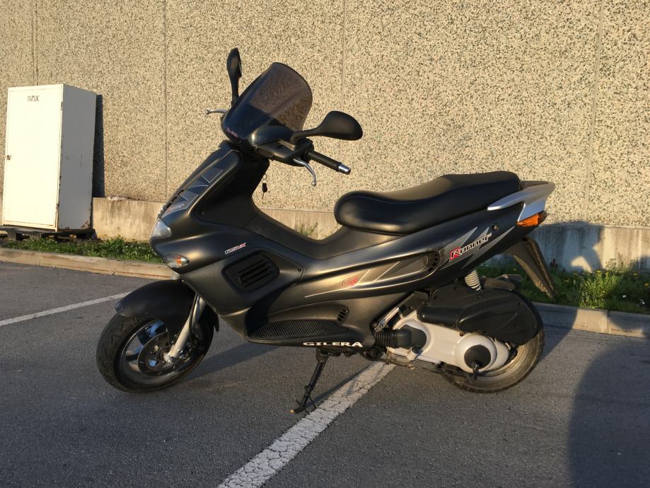 Gilera Runner Vx125 125 cm3, 2006 god. 125 cm3, 2006 god.