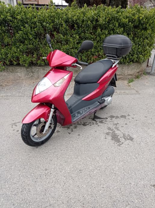 Honda Dylan 150 150 cm3, 2003 god.