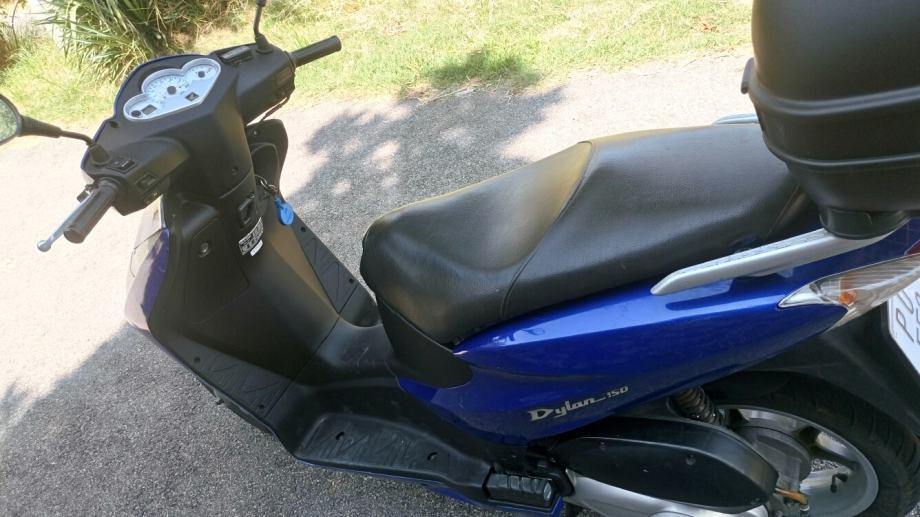 Honda Dylan 150 cm3, 2004 god.