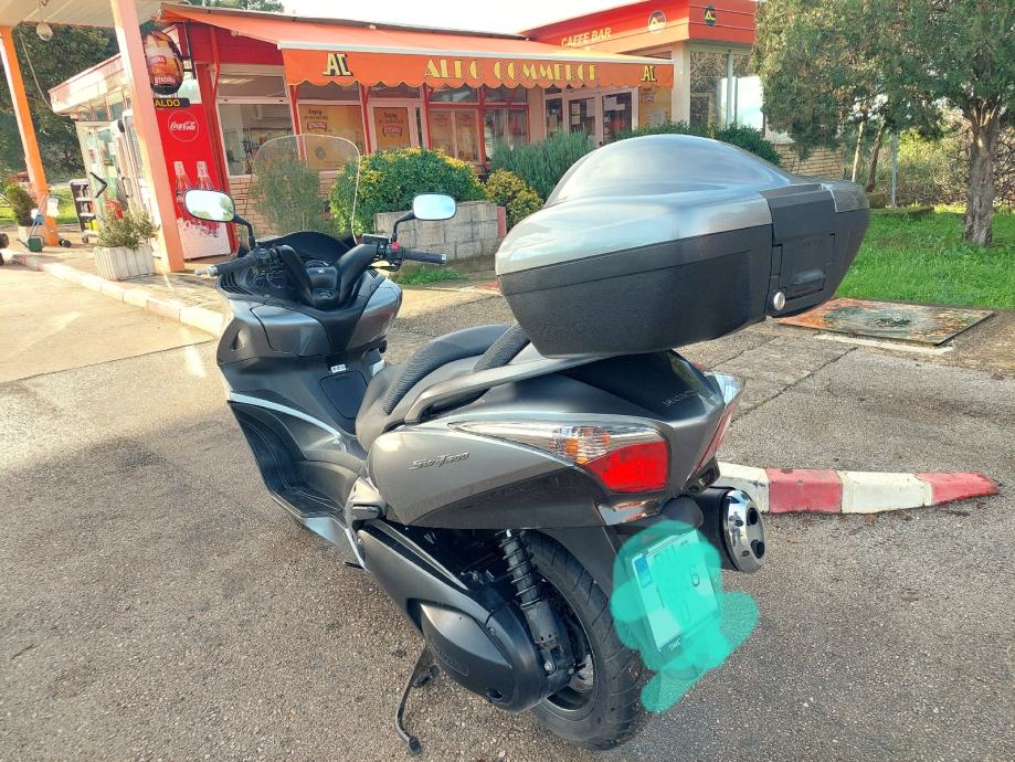 Honda FJS 600 600 cm3, 2012 god.