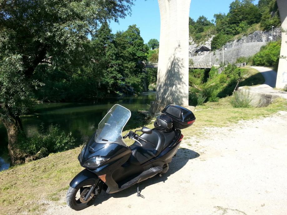 Honda Forza (NSS 250) 249 cm3, 2005 god.