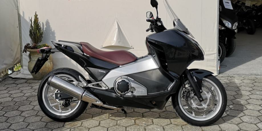 Honda Integra 700 D ABS 700 cm3, 2012 god.